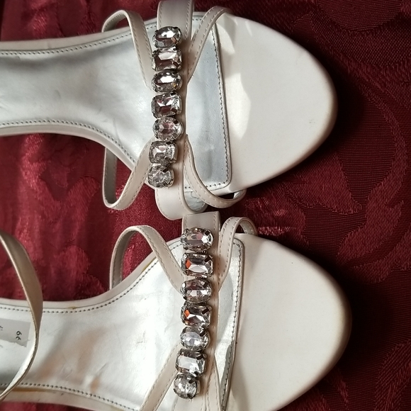 Payless | Shoes | Womens Size 1med Heels | Poshmark